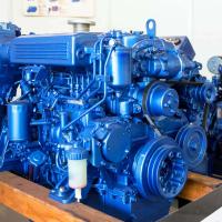 How to Board a Boat With Confidence (in 5 Steps) - ImproveSailing